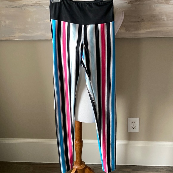 Goldsheep | Pants & Jumpsuits | Goldsheep Long Leggings With Fun ...